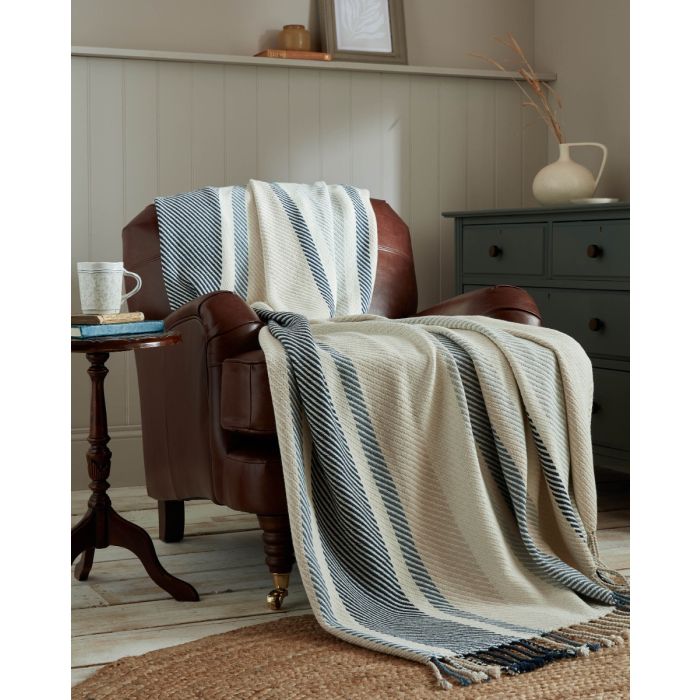 Laura Ashley Awning Stripe Seaspray Throw – Casa-fabrics