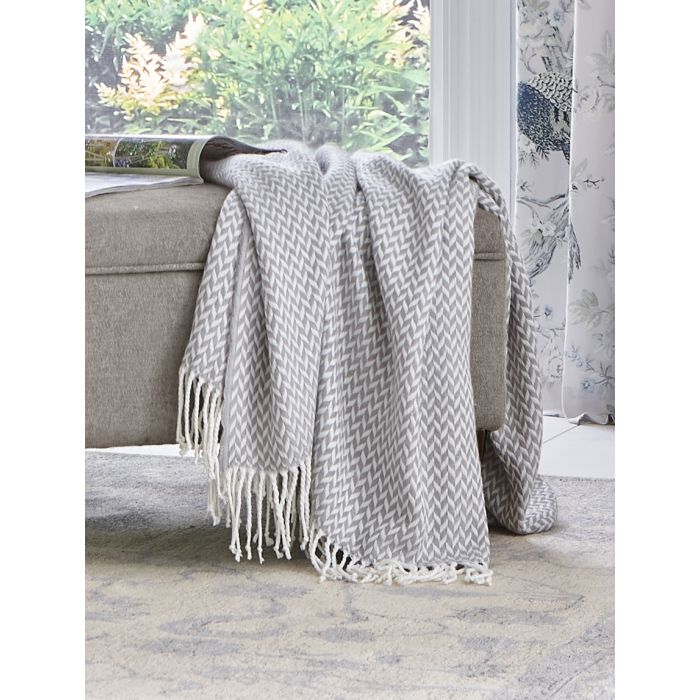 Laura Ashley Arya Steel Throw – Casa-fabrics